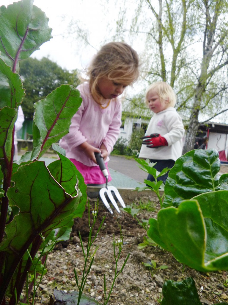 Being a helper - Rotorua Early Childhood Centre, Daycare, Child care ...